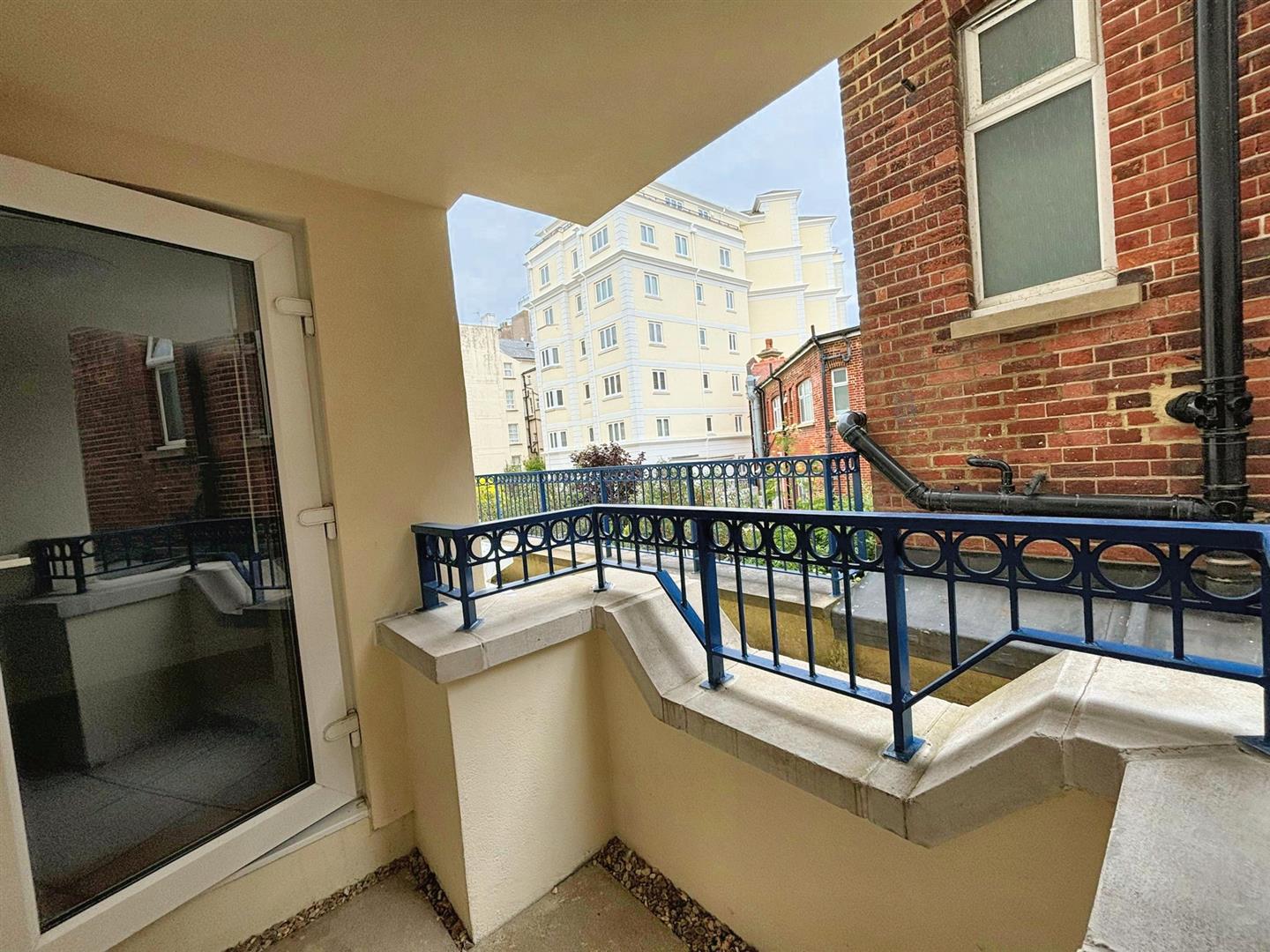 Property Details for Compton Street, Eastbourne - Town Property Estate ...